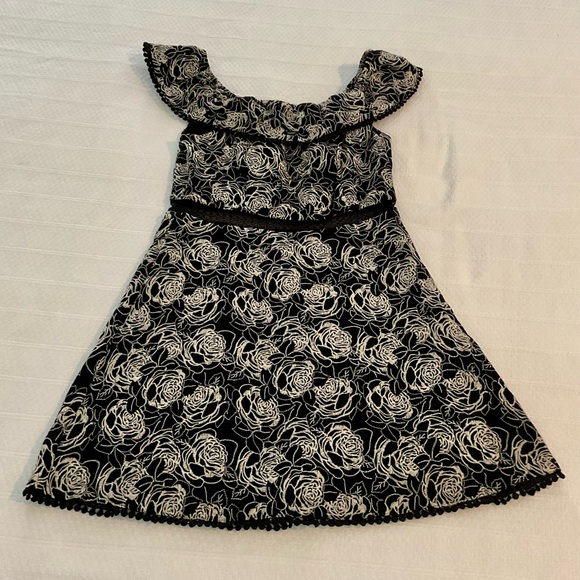 J.O.A. | Dresses | Joa Black And White Aline Sundress With Peter Pan ...